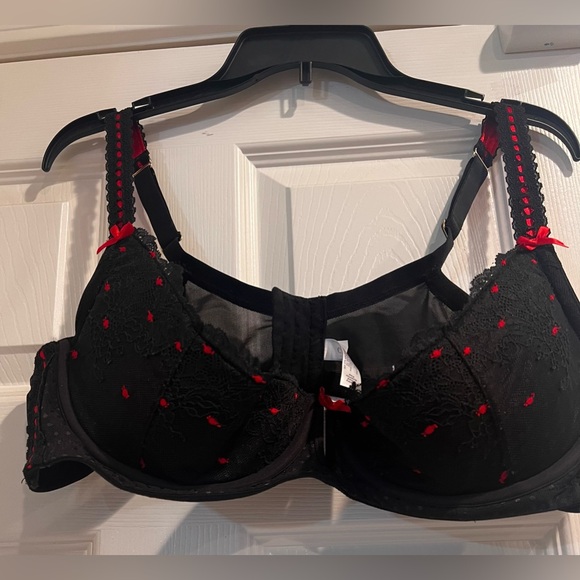 Cacique | Intimates & Sleepwear | Cacique Lace Quarter Cup Bra Size 46c ...